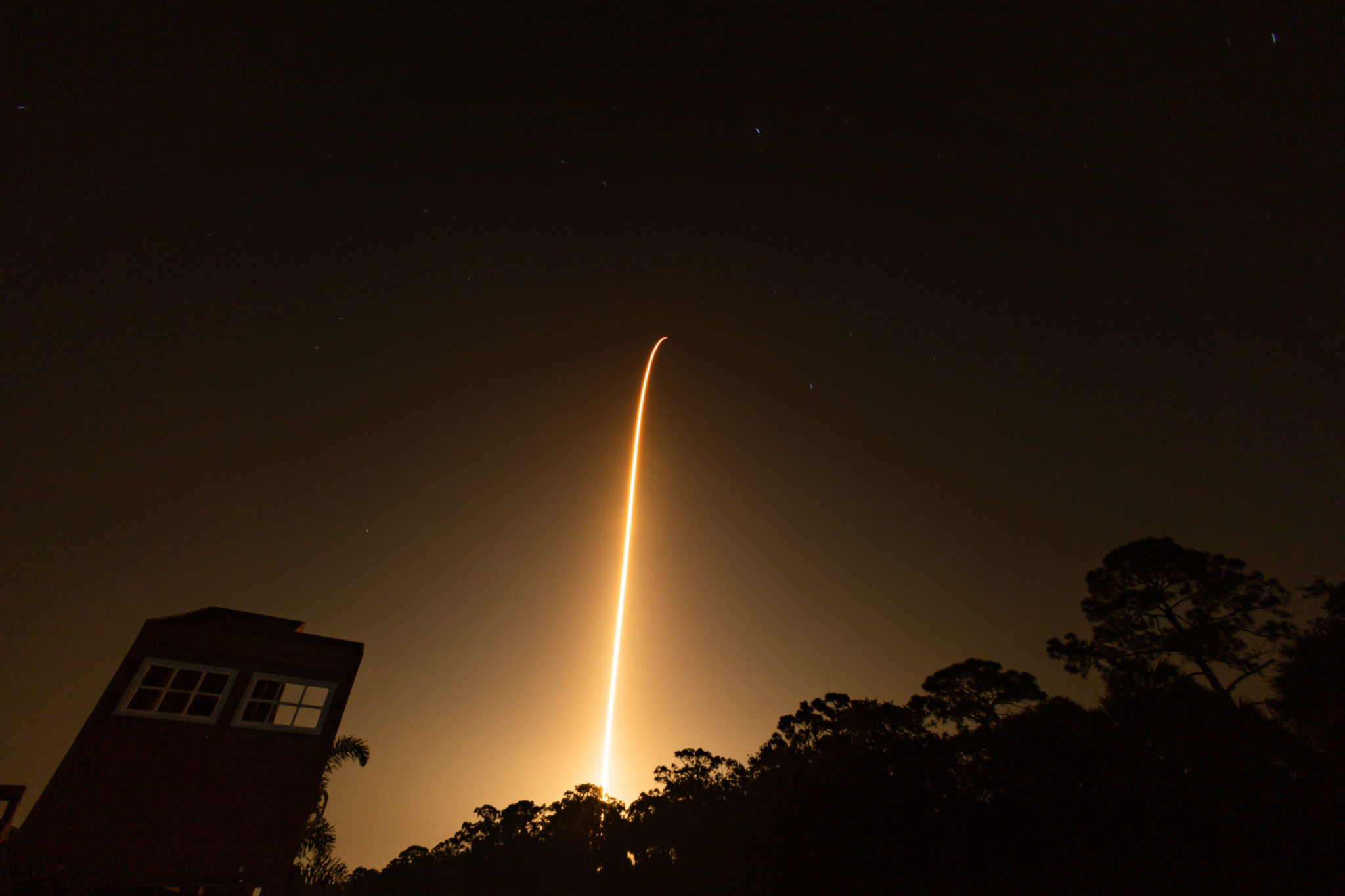 An Unhelpful Guide to Shooting A Rocket Launch ...