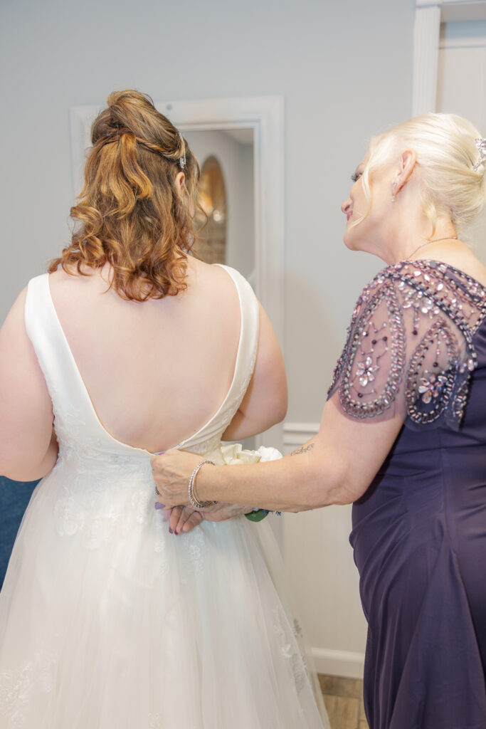 Grand Manor Wedding of Jessica and Johan • alyssadoughertyphotography.com